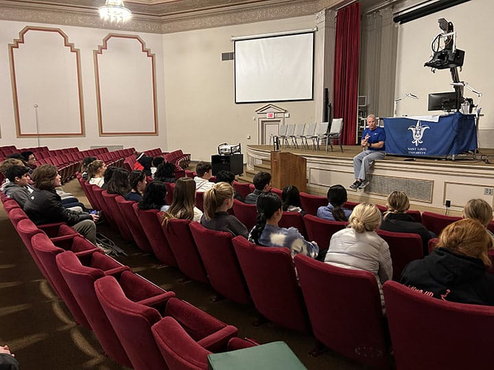 Anatomy Students Get Hands-on at SLU - MICDS